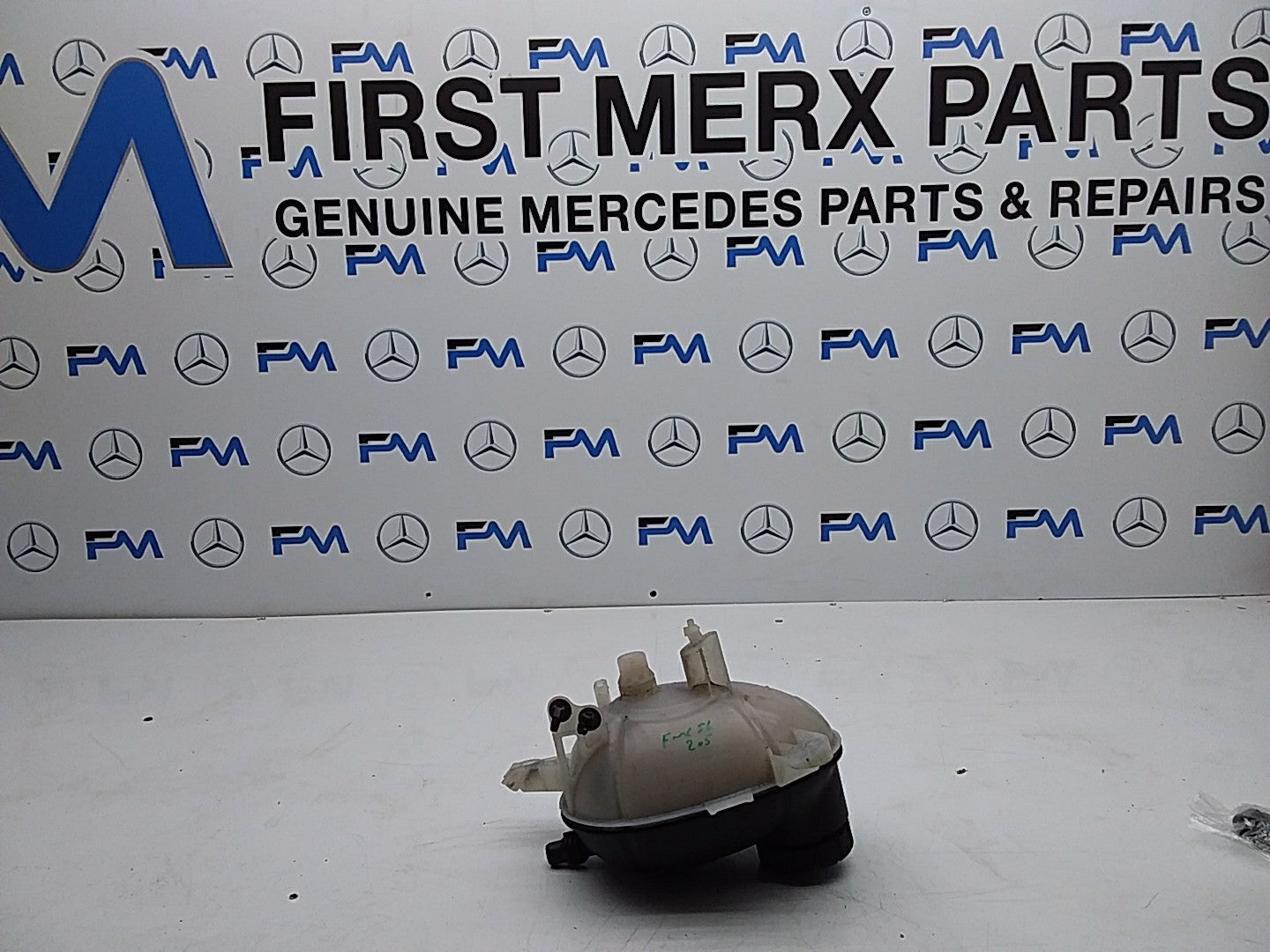 MERCEDES BENZ C-CLASS W205 COOLANT EXPANSION TANK 2014 ONWARDS A205500 ...