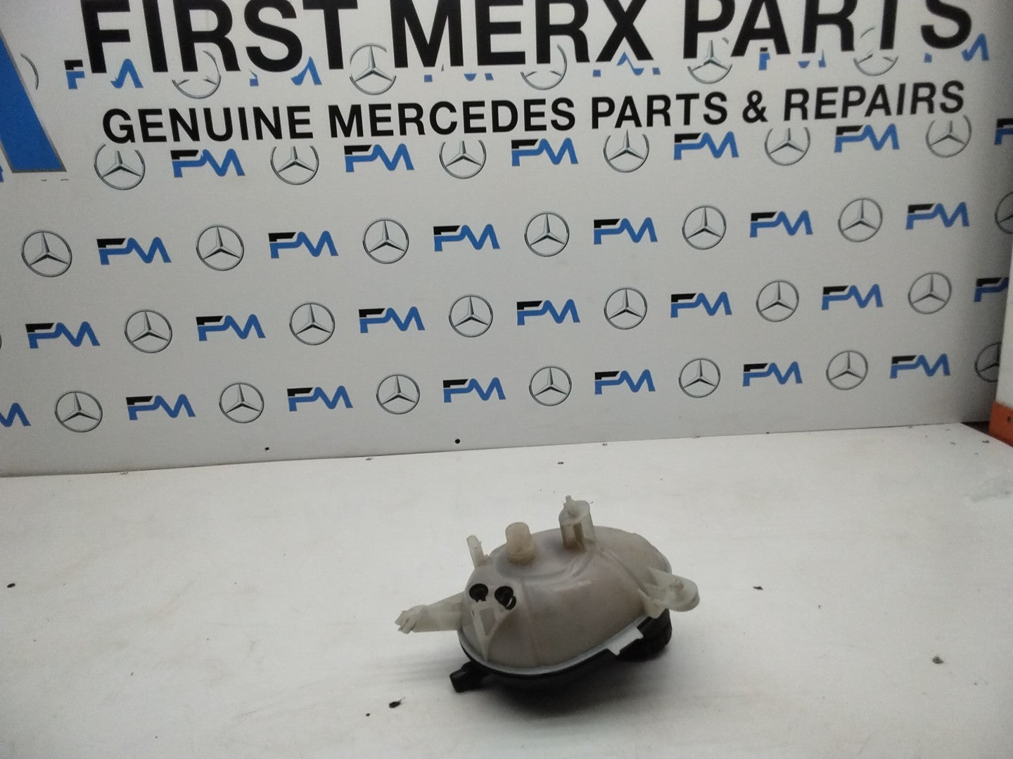 MERCEDES BENZ C-CLASS W205 COOLANT EXPANSION TANK 2014 ONWARDS A205500 ...